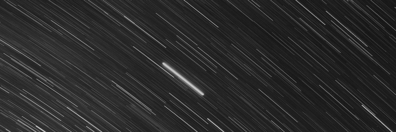 5 Black Background 1500x500 Twitter Header - Calendar20.com